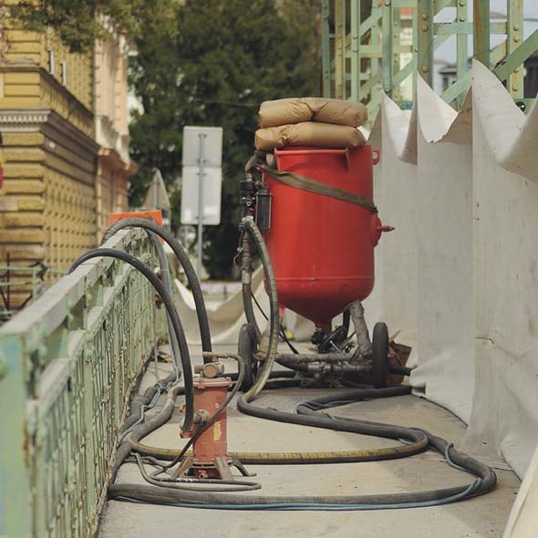 How to Maximize Efficiency in Abrasive Blasting [Guide] | GMA Garnet